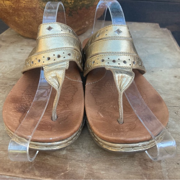 Born | Shoes | Born Thong Sandals Gladiator Gold Metallic Size 7 | Poshmark